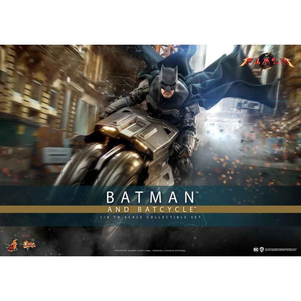 MMS705 The Flash - 1/6th scale Batman and Batcycle Collectible Set